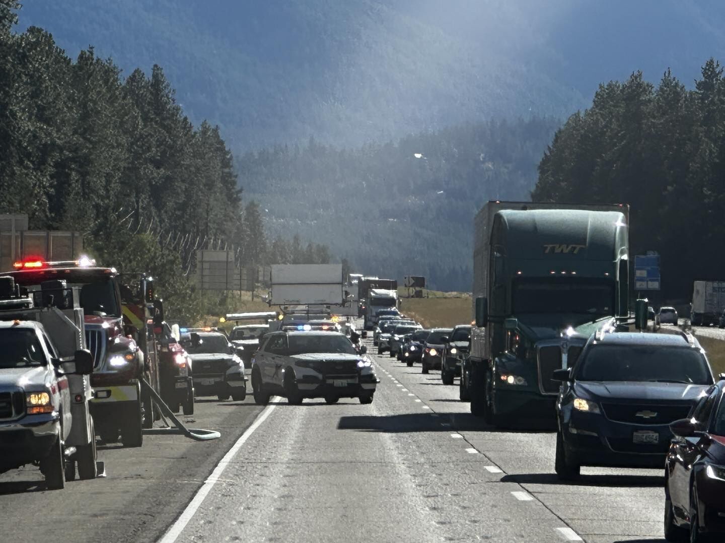 Crews making progress on brush fire along I-90 in Cle Elum, traffic ...