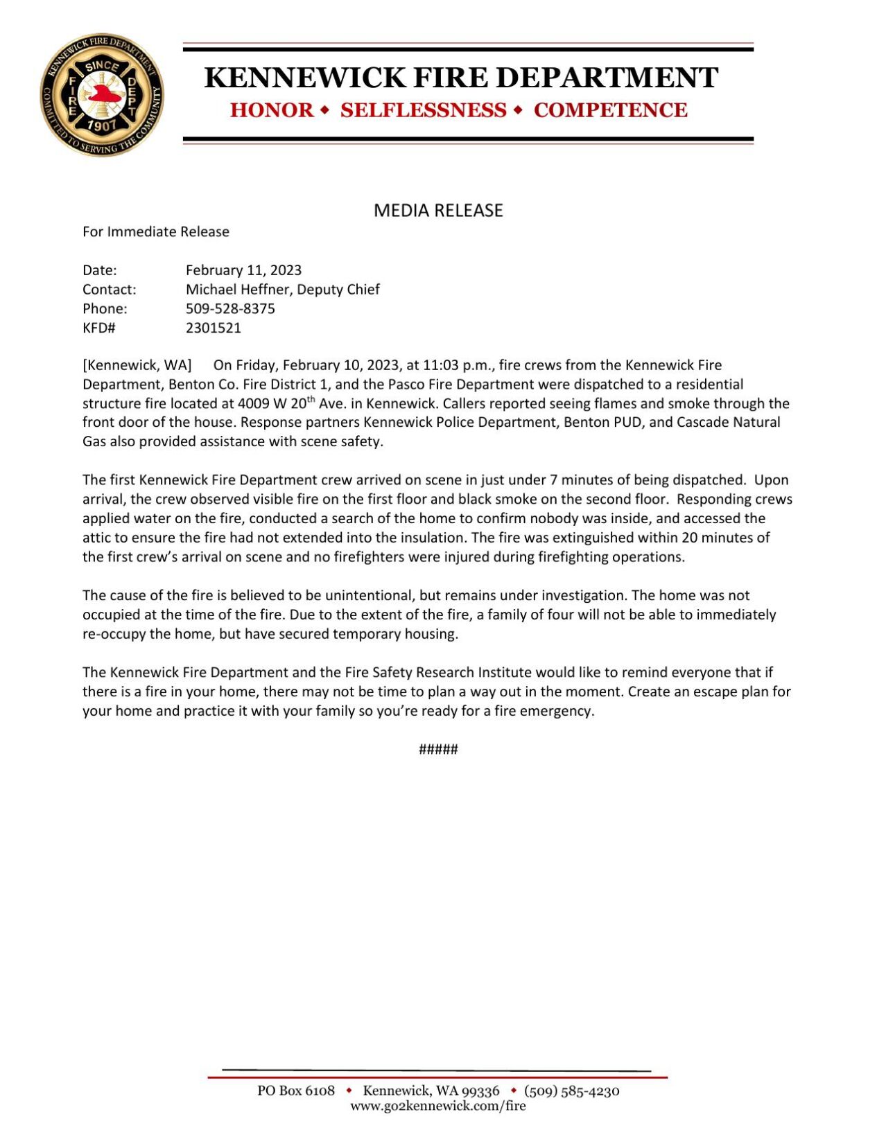 Family of four displaced after Kennewick house fire | Fire ...