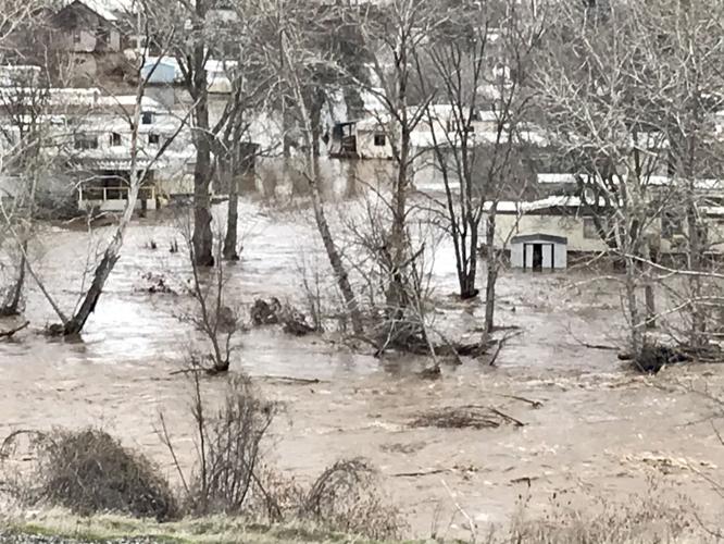 Pendleton residents not affected by the flood start to go home | Top ...