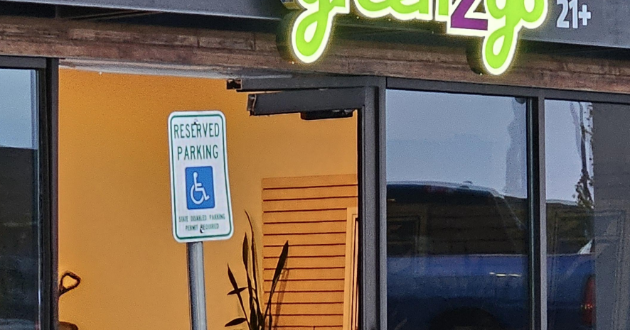 Car drives into green2go in Pasco | | nbcrightnow.com