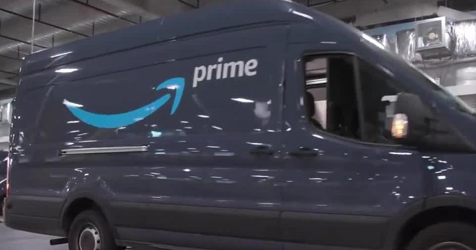 Amazon's 'Thank My Driver' feature lets you tip delivery drivers for ...