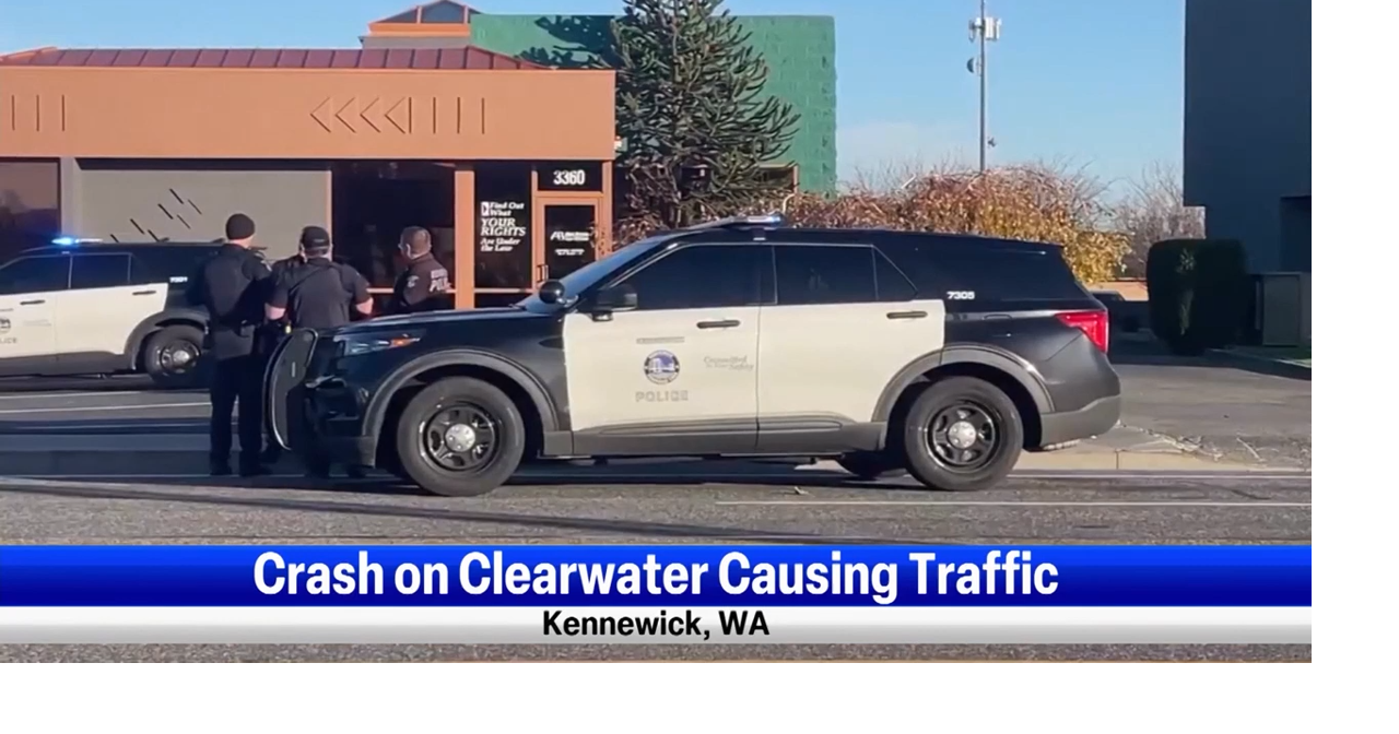 Crash briefly blocks lanes on Clearwater | News | nbcrightnow.com