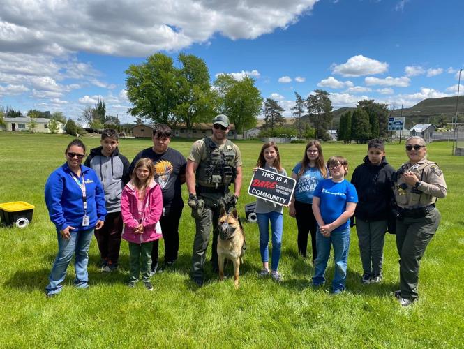 FCSO & ACSO share information with a K-9 unit about D.A.R.E. to ...