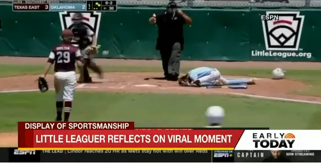 Little League batter goes viral | Top Video | nbcrightnow.com