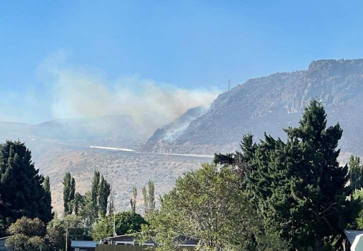 Multiple brush fires burning near Naches, Level 3 evacuations underway ...