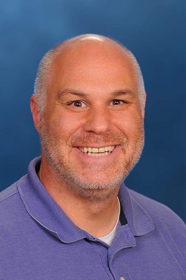 Kennewick School District employee named Washington State’s 2025 Elementary Assistant Principal ...