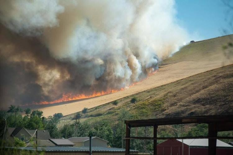 Firefighters tackle multiple field fires in Walla Walla County | News ...