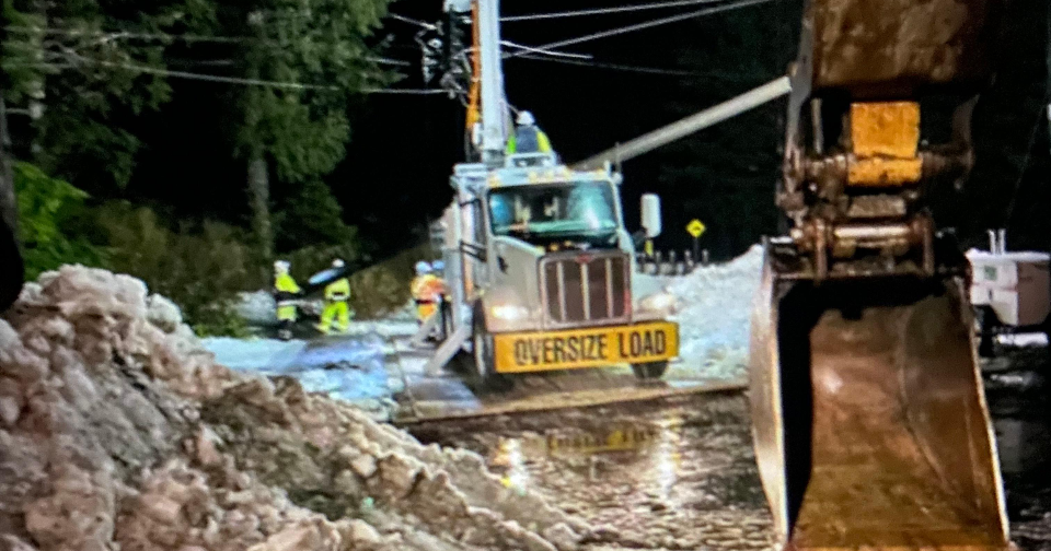 Pass closures affecting cross-state travel, avalanche warning issued ...