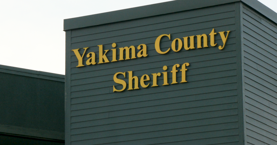 Employee retells hostage situation at Wapato store | News | nbcrightnow.com