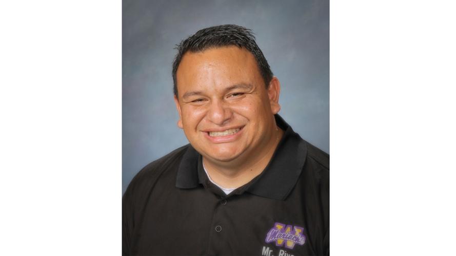 Mariachi teacher, Ramon Rivera receives Community Hero Award ...