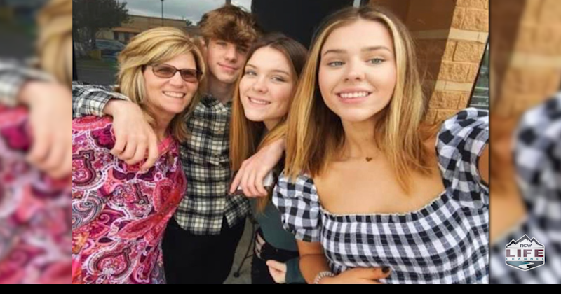 Life with Lisa Bradshaw - Dawn Simmons and Katie DeRouen, Part 2 | Full ...