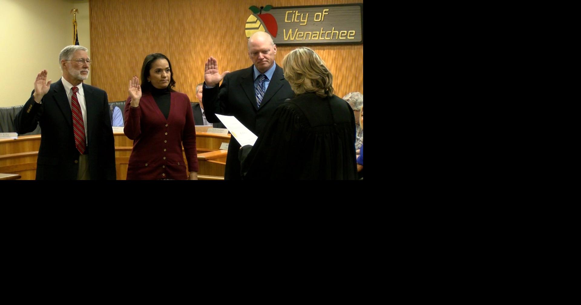 Incumbent Wenatchee city council members sworn in | Local News ...
