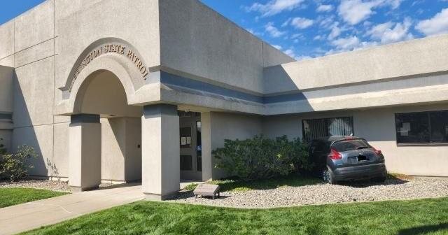 Vehicle crashes into State Patrol building in Wenatchee | Wenatchee ...