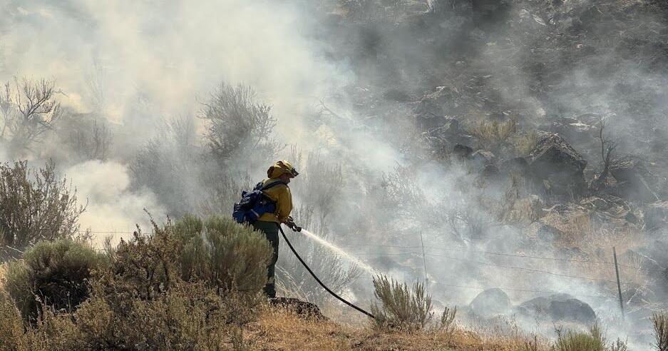 Big firefighting effort stops fire off Highway 97 at 110 acres | News ...