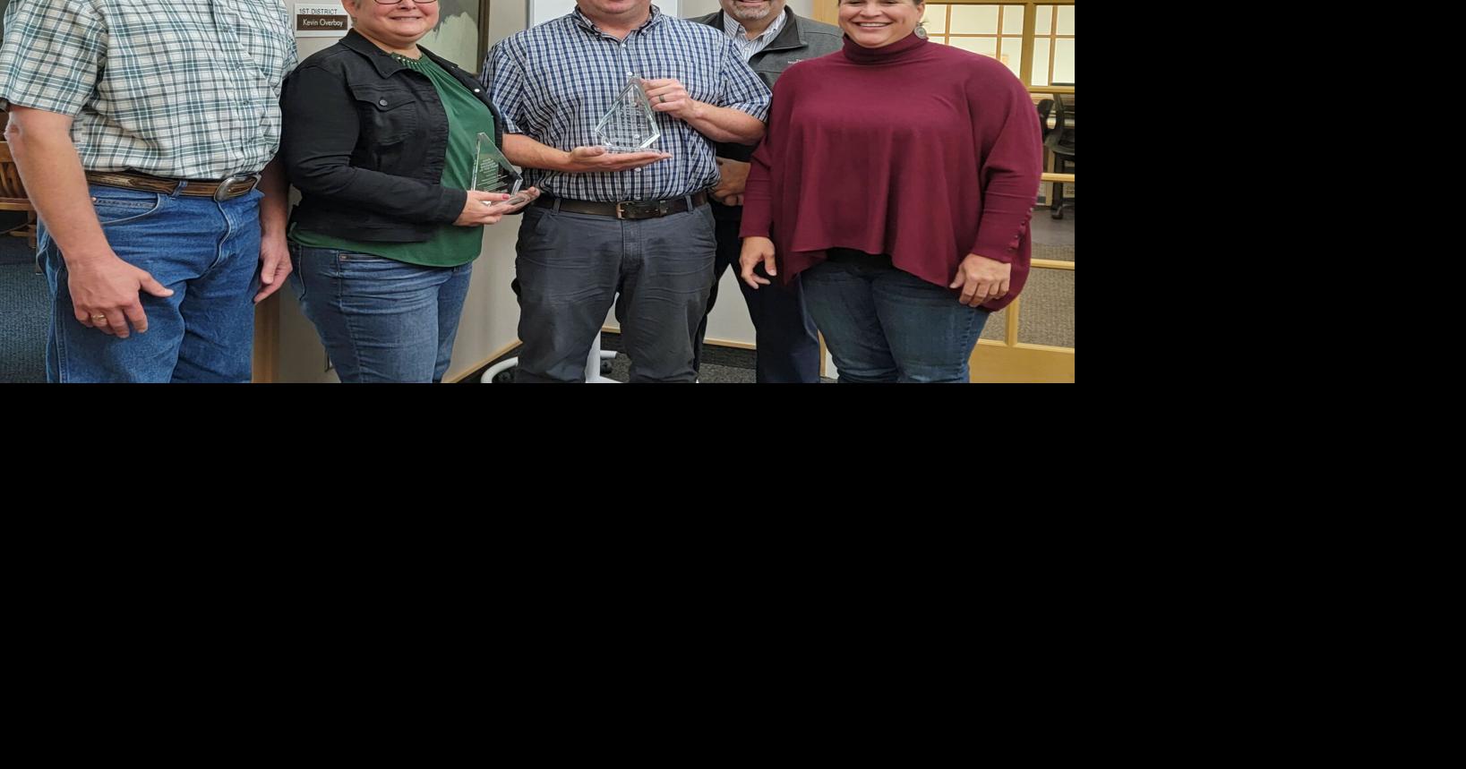 Chelan County engineer memorialized by Board of Commissioners ...