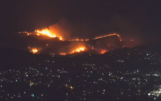 Ohme Gardens included in latest evacuation notices as Red Apple Fire ...