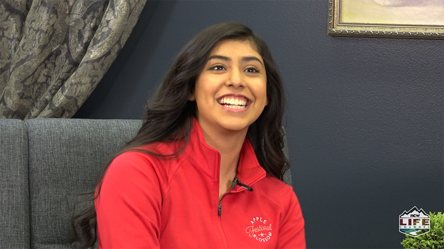 Apple Blossom Candidate Ellie Toth | Apple-blossom | ncwlife.com