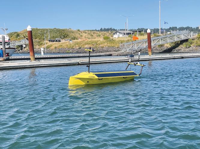 Autonomous watercraft collects ocean samples | News | newportnewstimes.com