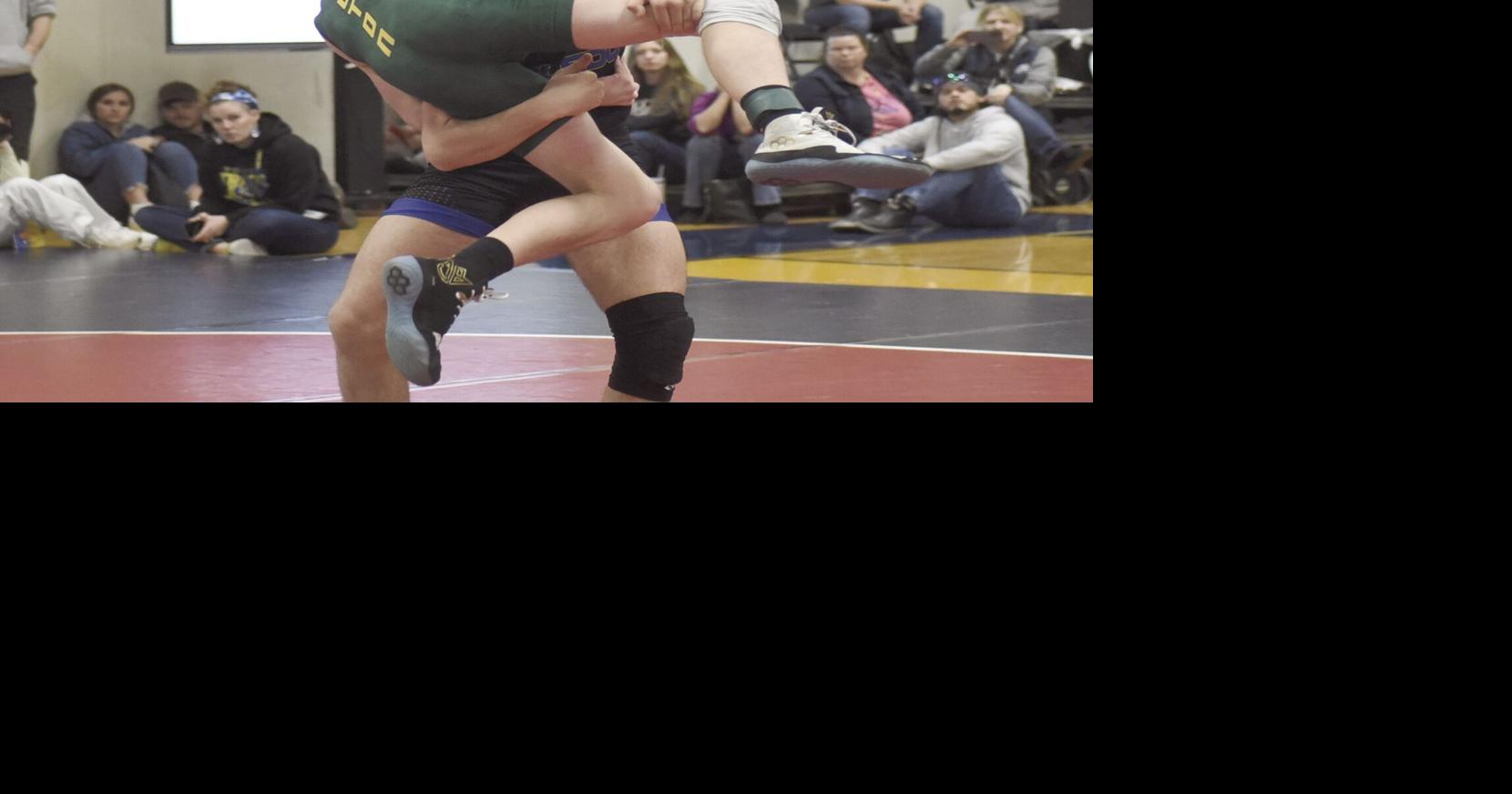 Local Wrestling Round Up: Boomers take second at districts | Sports ...