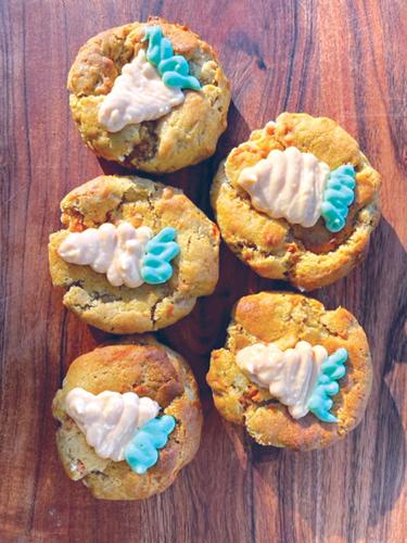 Cheesecake stuffed carrot cake cookies | Food | newportnewstimes.com