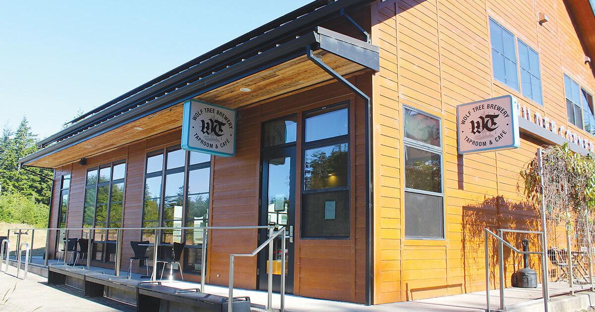 Top Shelf opens at Wolf Tree Brewery | Business | newportnewstimes.com