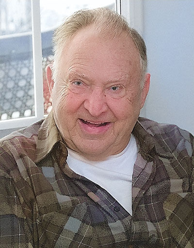 Earl Hueth | Obituaries | newportnewstimes.com