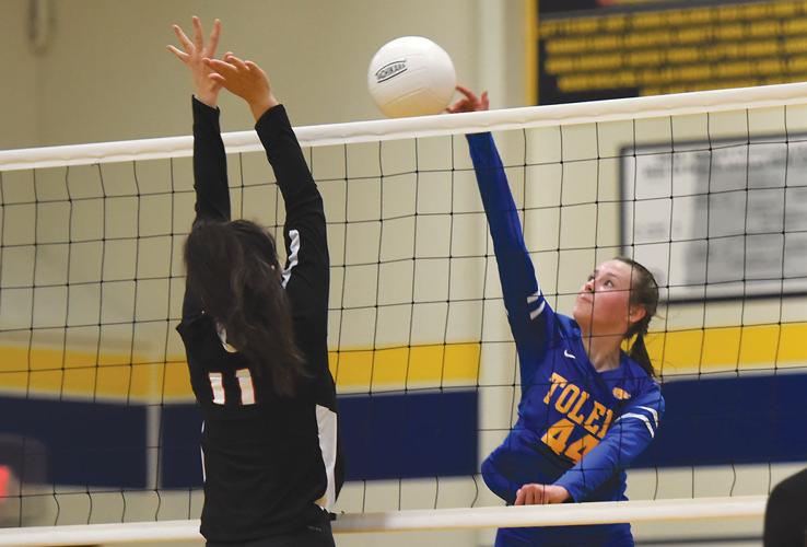 Boomers survive marathon | Sports | newportnewstimes.com