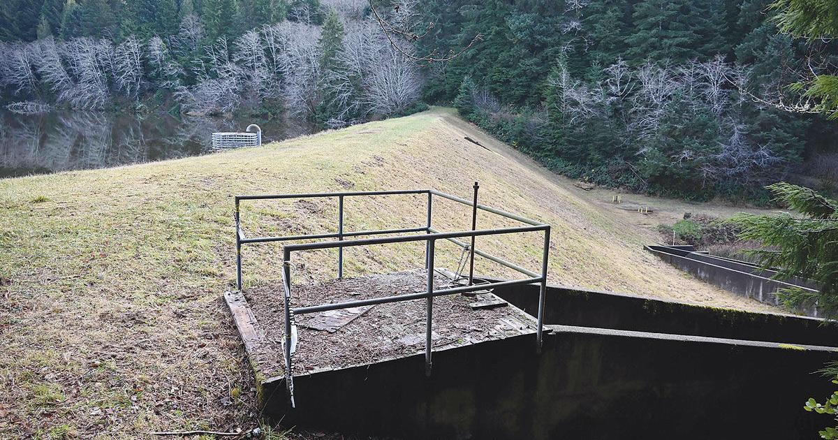 Clock starts on new dam project in Newport | News | newportnewstimes.com