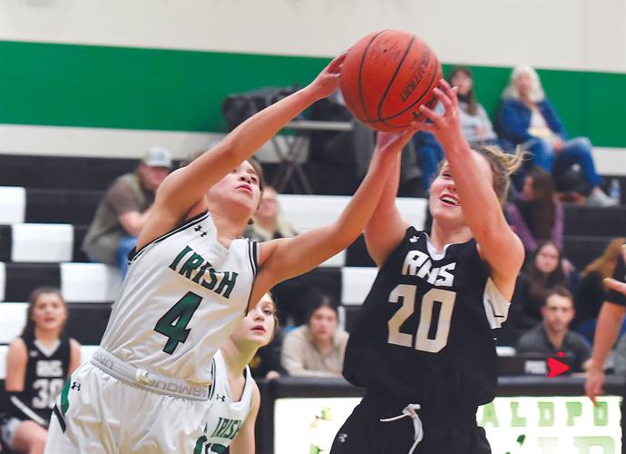 Waldport takes two | Sports | newportnewstimes.com