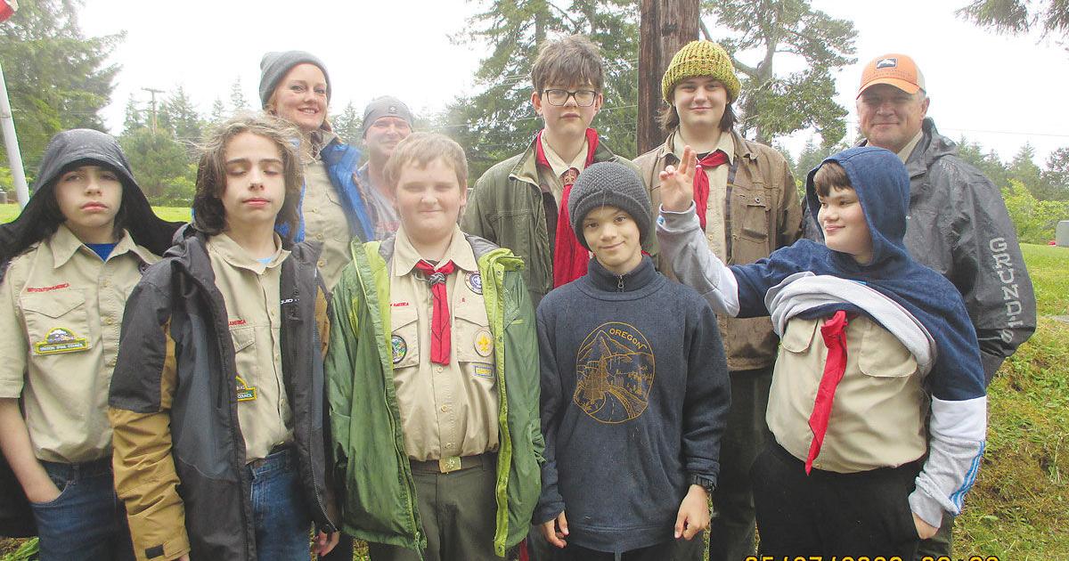 a-flags-on-veterans-graves-Troop-240_c.jpg | | newportnewstimes.com