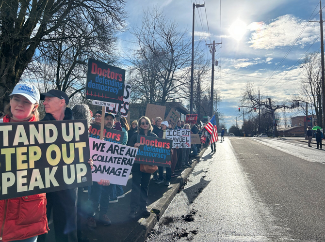 Hundreds of Oregonians in Portland, Salem protest ICE, military action ...