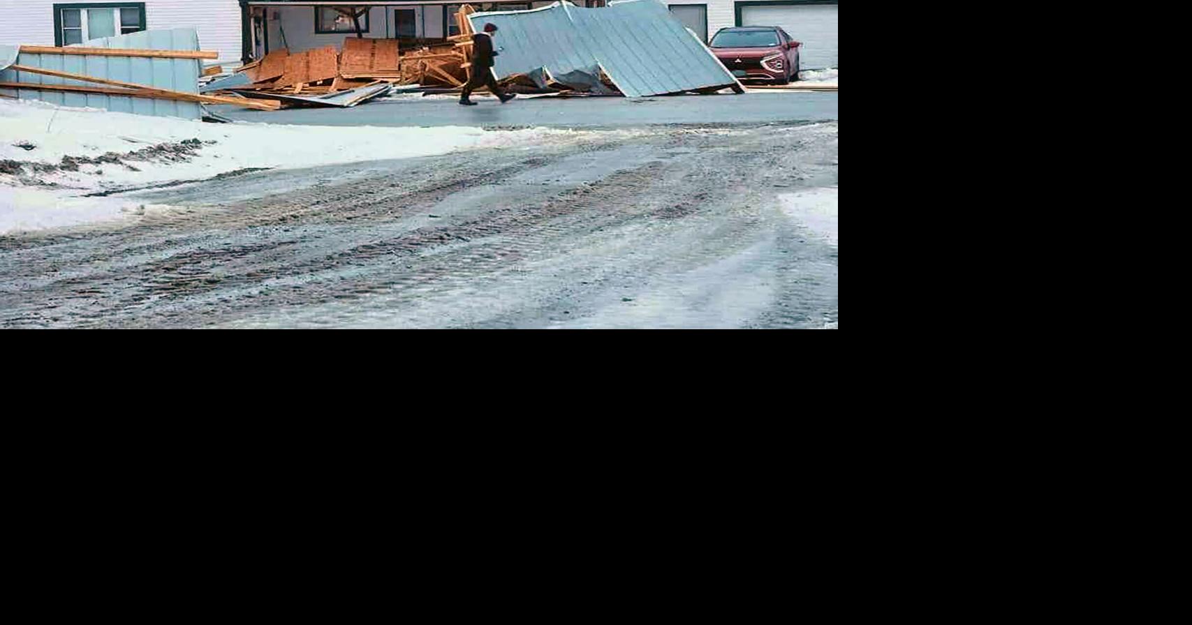 Wind Gusts Blow Up Salt Shed Roof | News | newportvermontdailyexpress.com