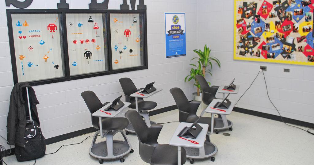 Rex Mill Middle School formally opens new STEM Lab | News | news-daily.com