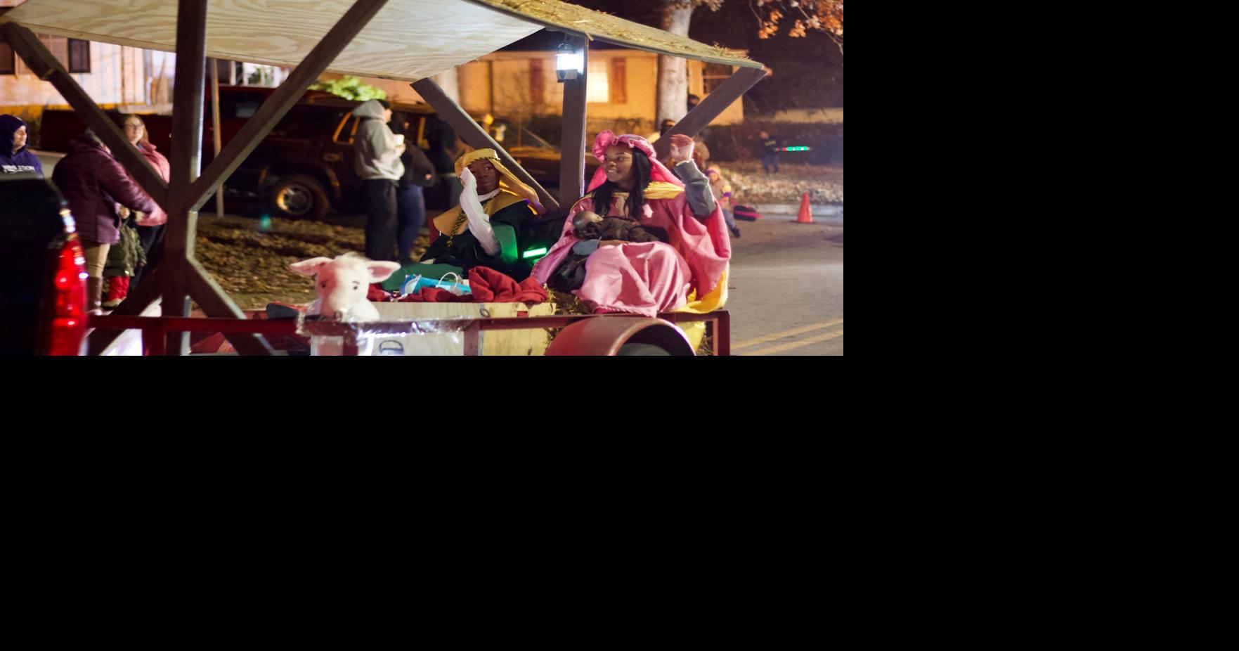 PHOTOS: Forest Park Christmas Parade 2019 | Multimedia | news-daily.com