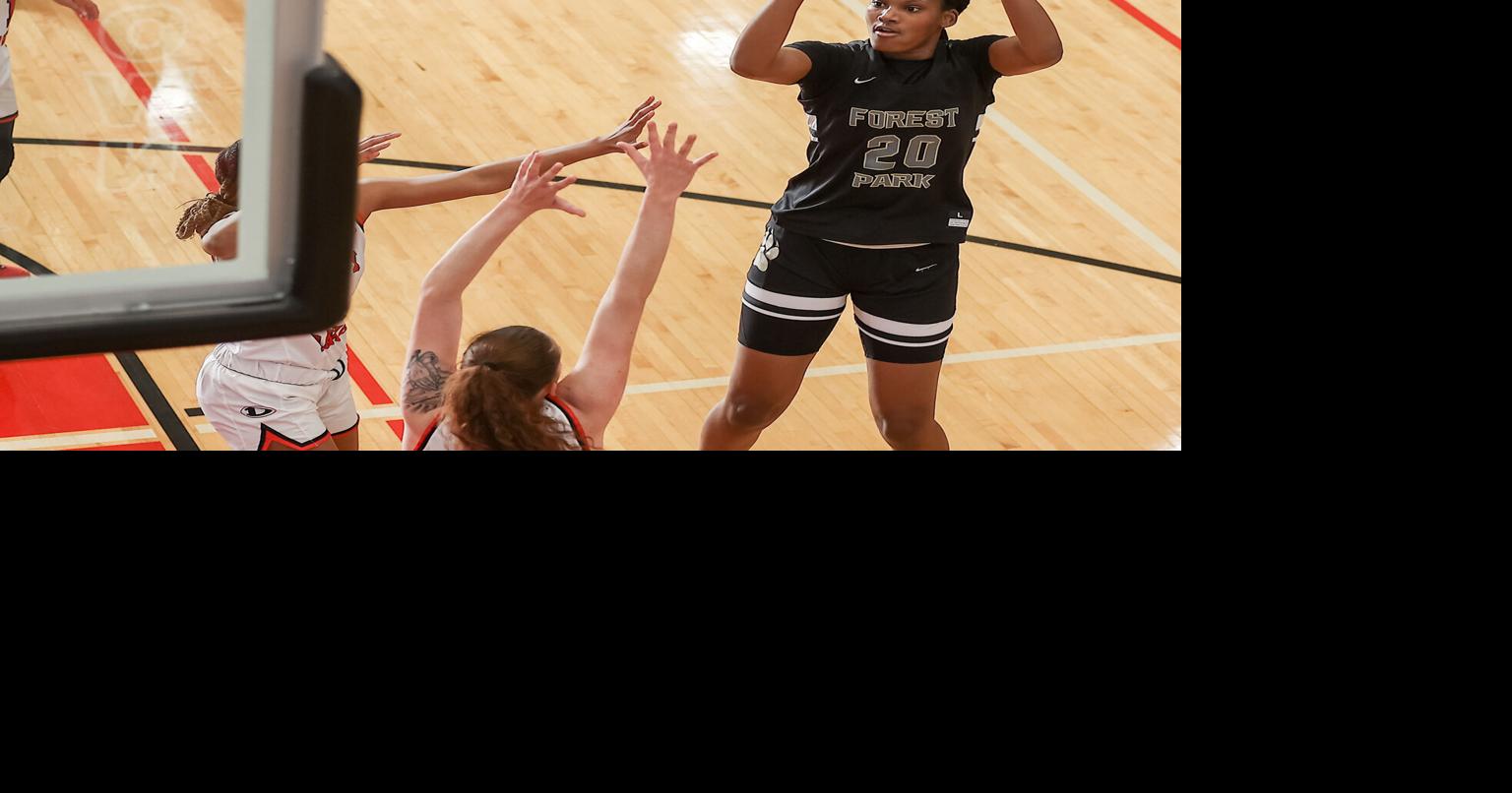 Forest Park's Sania Feagin named Naismith first-team All-American ...