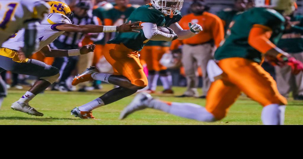 FOOTBALL: Stockbridge seals region championship with 35-14 victory over ...