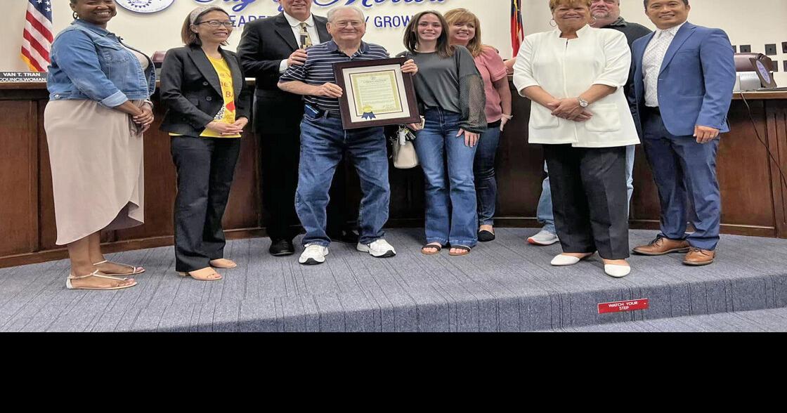 City of Morrow honors longtime resident | News | news-daily.com
