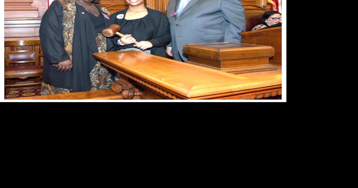 Kaelyn Walker serves as Capitol page | News | news-daily.com