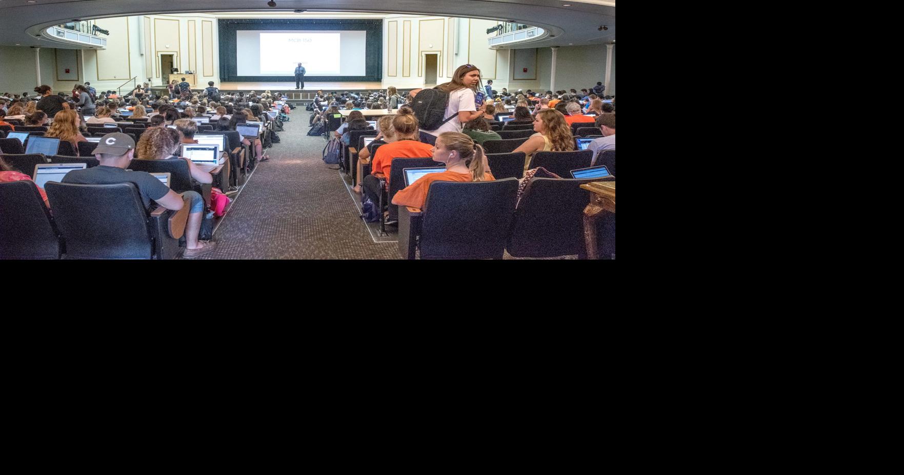 Obama's visit: 22,611 students signed up for 1,300 seats | News | news ...