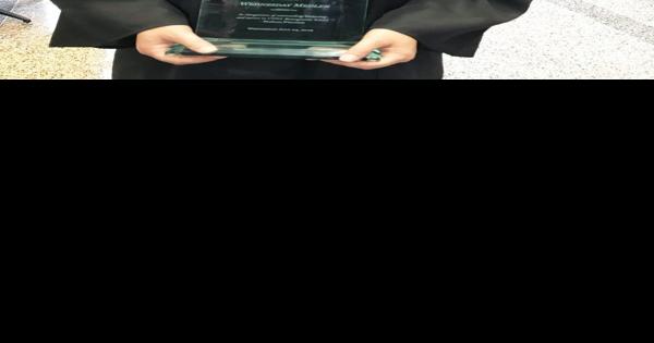 Medlen receives Leadership Award | Our County | news-gazette.com