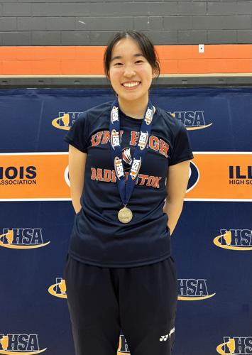 Uni High’s Andrea Li dominates field to win third state badminton title ...