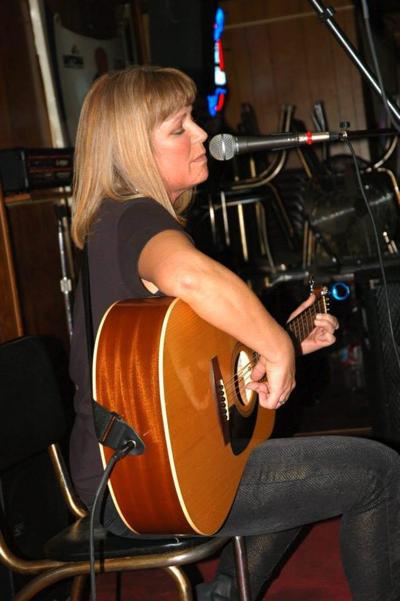 Notes-Worthy: Nancy Livingston | News | news-gazette.com