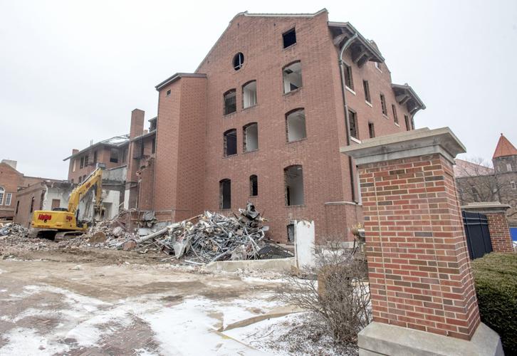 Illini Hall demolition begins, clearing way for data science hub | News ...