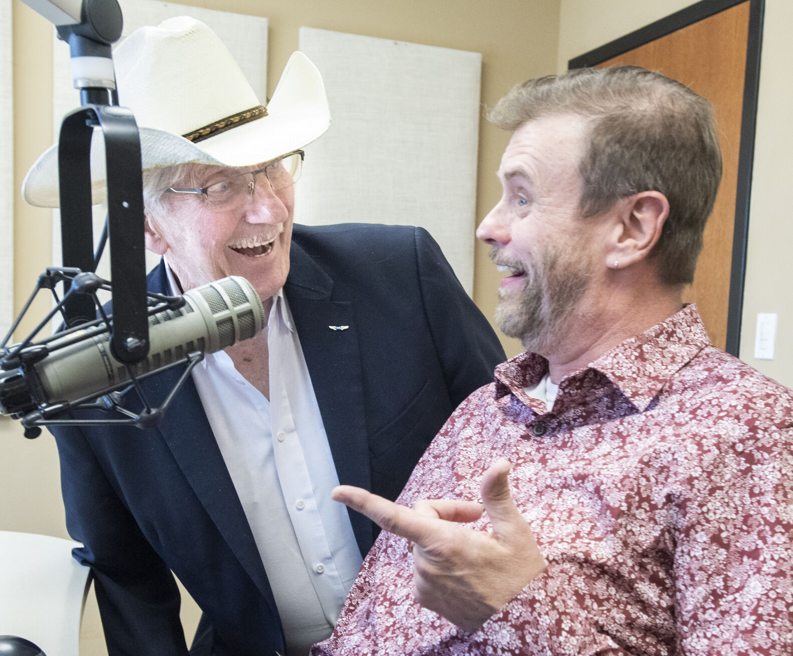 Radio heavyweights bolster lineup | People | news-gazette.com
