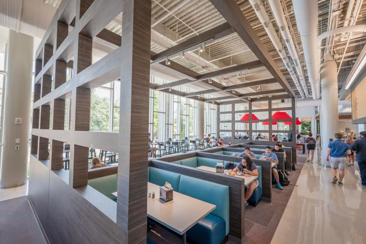 At new UI dining hall, thousands of students eat in style | University ...
