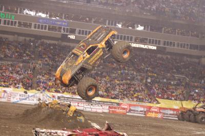 Paxton native Tom Meents celebrates 10th anniversary with Maximum ...