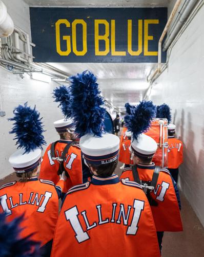 PHOTO GALLERY: Marching Illini play The Big House | Sports | news-gazette.com