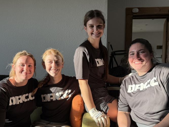DACC softball coaches, players know they can be champions | Community ...