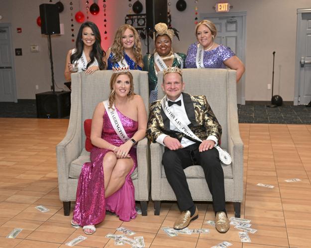 PHOTO GALLERY: On the Town | Eastern Illinois Foodbank Prom | | news ...
