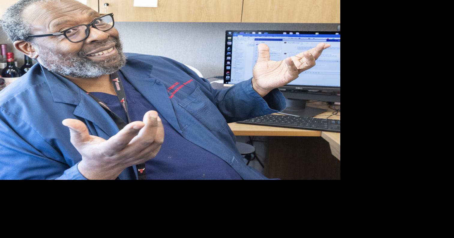 After thousands of patients, Carle surgeon sewing up a 40-year career ...